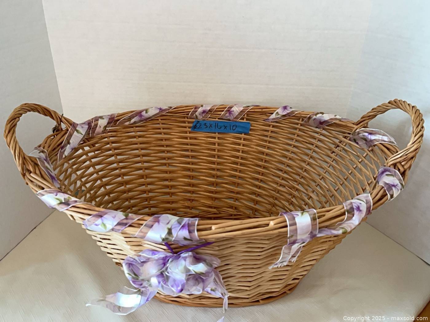 Purple Floral Decor & Tableware Lot | Maxsold