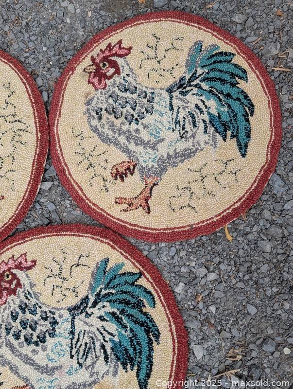 Vintage hand hooked rooster chair seat pads | Maxsold