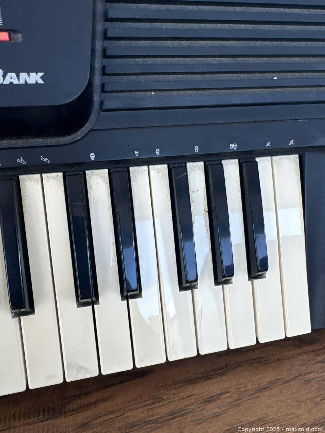 Casio CT-625 61-Key Electronic Keyboard | Maxsold