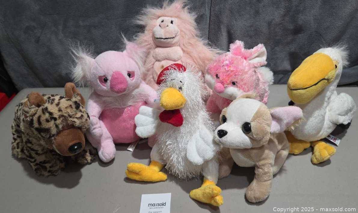 Webkinz plush animals assortment, 7 pieces | Maxsold