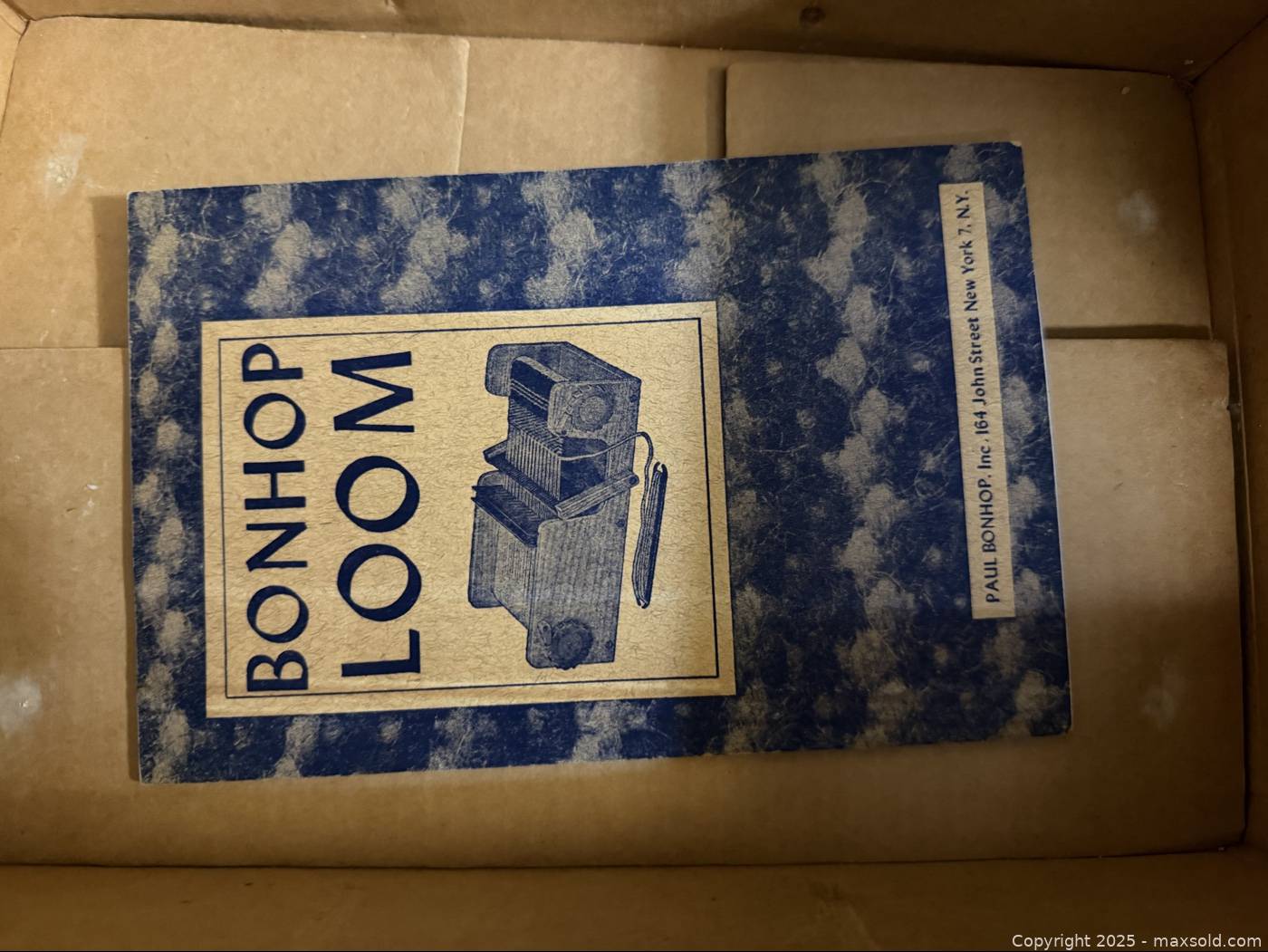 Bonhop wooden tabletop loom with manual | Maxsold
