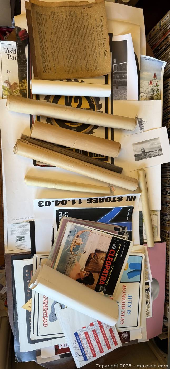 Assorted posters and calendar prints | Maxsold