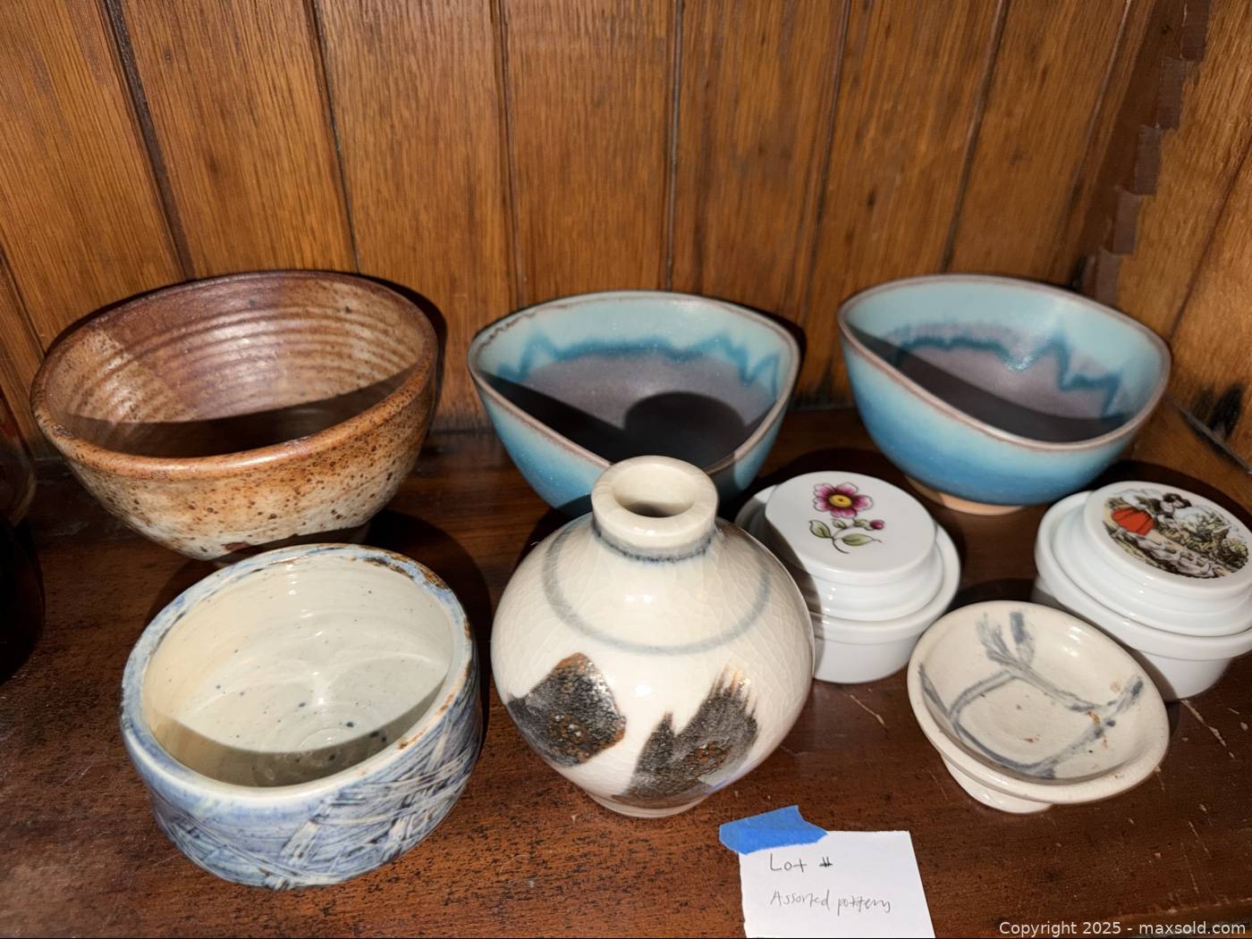 Stoneware and porcelain pottery assortment | Maxsold