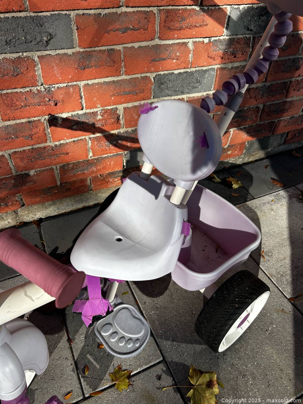 Little Tikes light purple stroller-trike | Maxsold