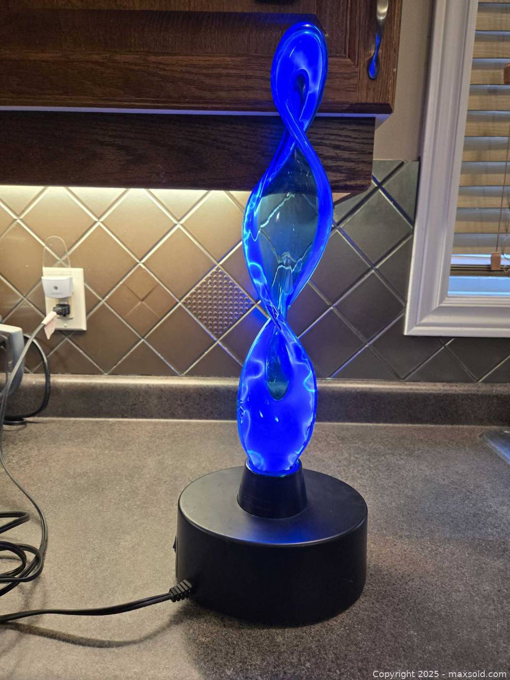 LumiSource 20" Sensory Electra helix plasma lamp | Maxsold