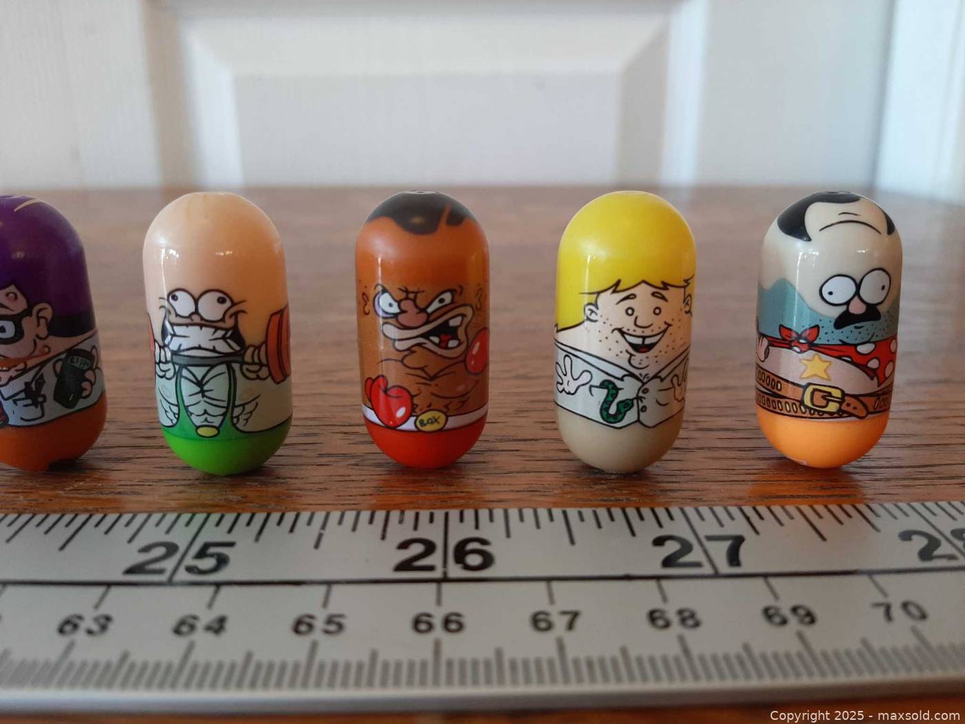 Seven Assorted Mighty Beanz | Maxsold