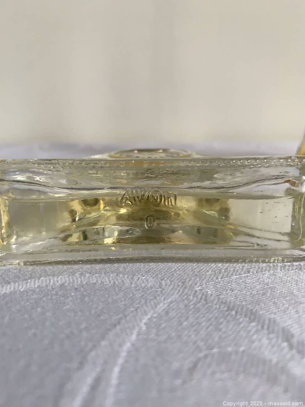 Avon collectible perfume bottles lot | Maxsold