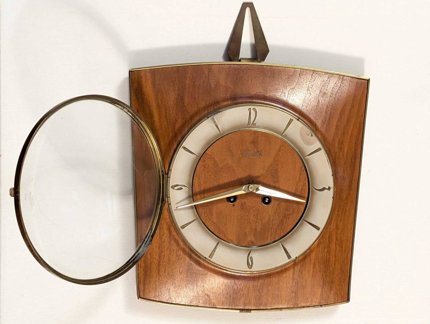 Mauthe Mid-Century Chiming Wall Clock | Maxsold