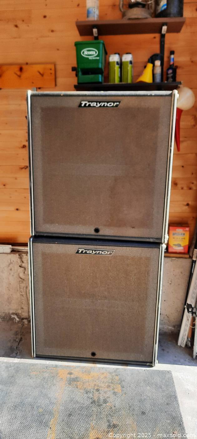 Traynor YSC-4 4x12 Guitar Speaker Cabinets Pair 8Ω | Maxsold