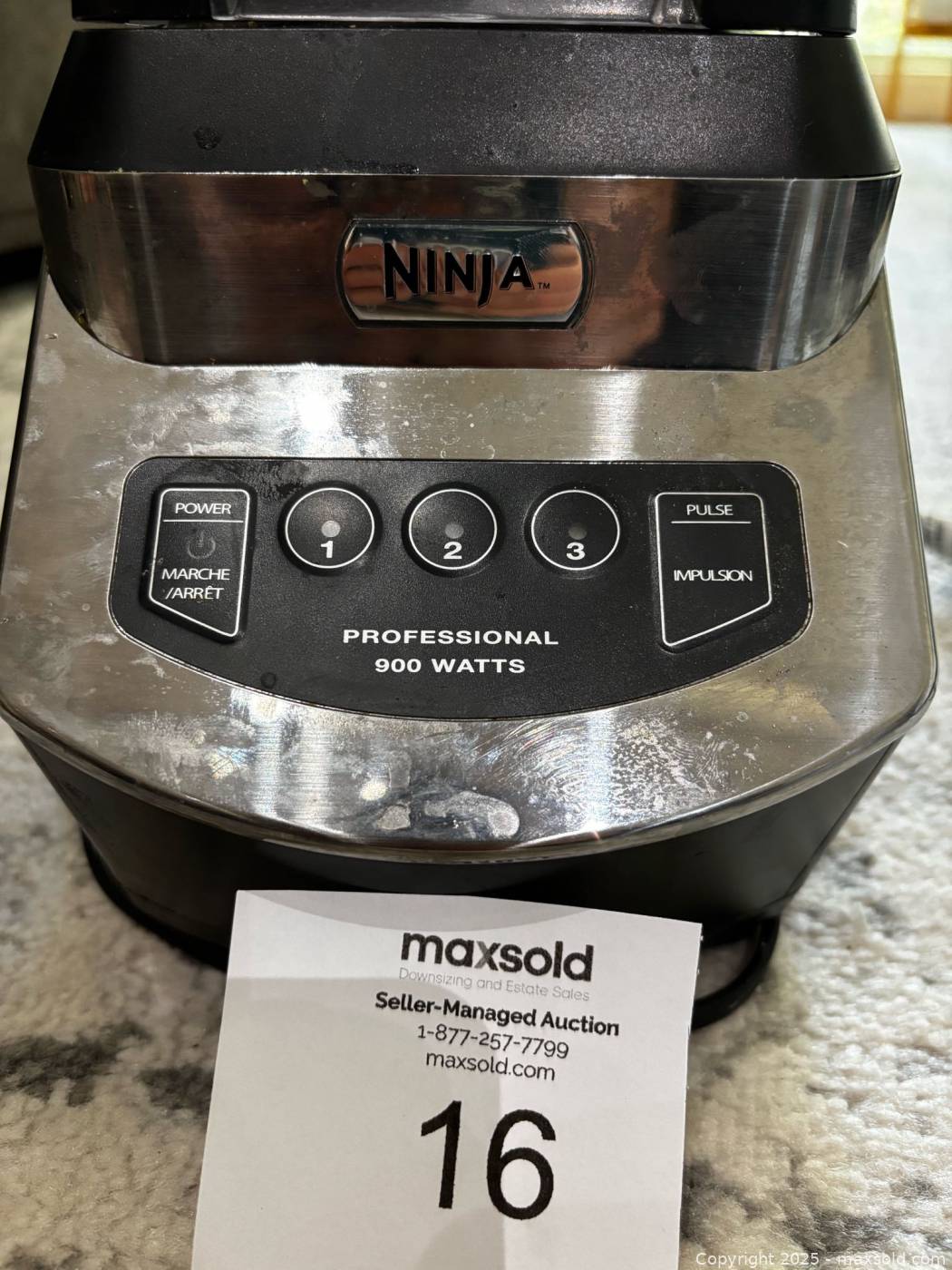 Ninja Professional 900-Watt Blender | Maxsold