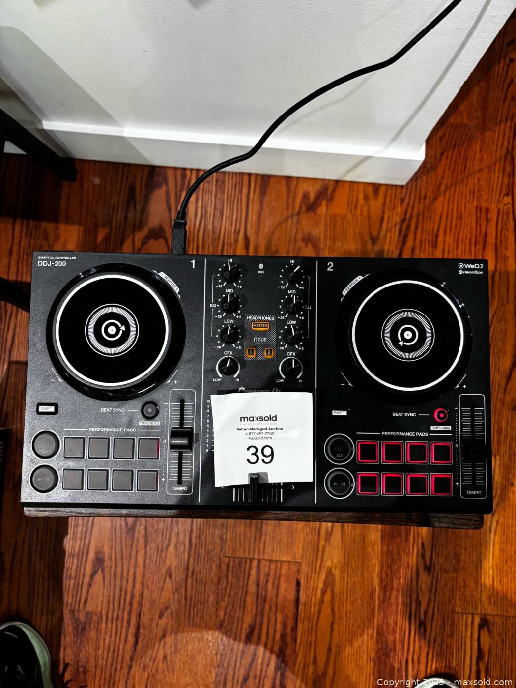 Pioneer DDJ-200 Smart DJ Controller | Maxsold