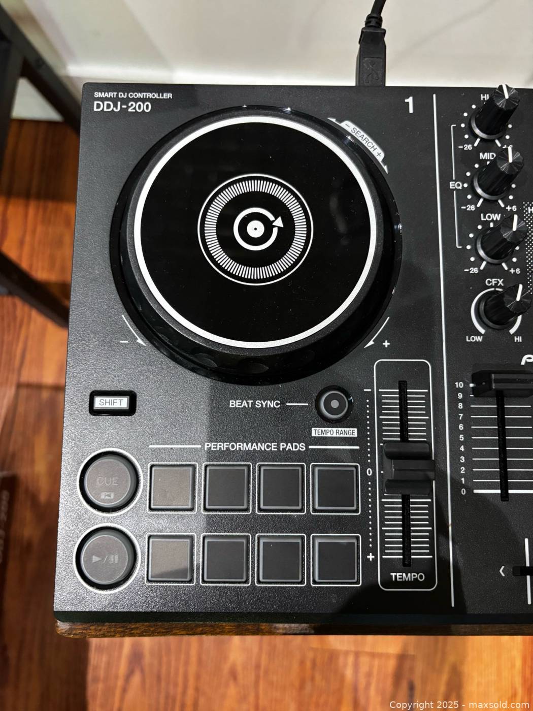 Pioneer DDJ-200 Smart DJ Controller | Maxsold