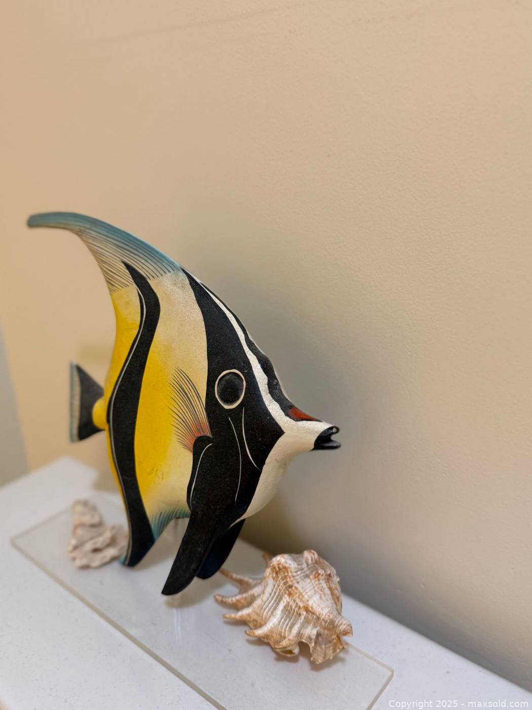 Vintage Moorish Idol fish sculpture with shells | Maxsold