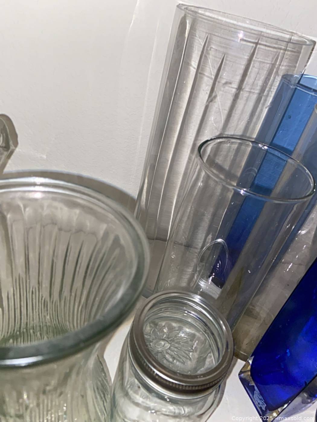 Assorted glass vases and jar | Maxsold