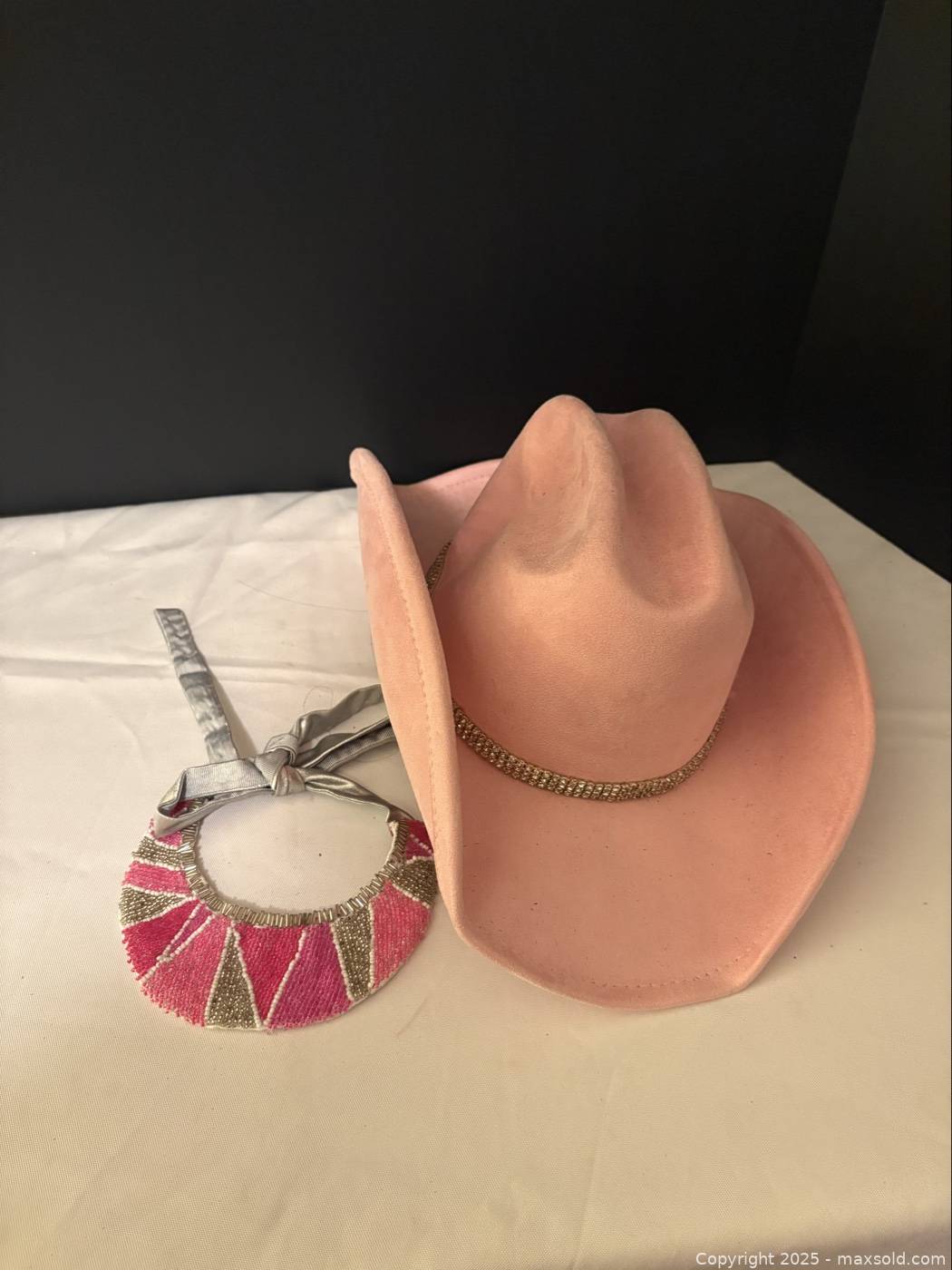 Pink felt cowboy hat, choker & 7 necklaces | Maxsold