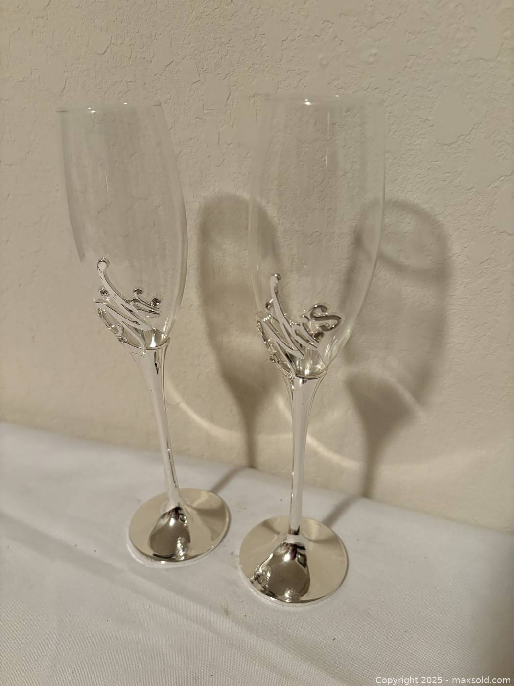 Wedding champagne flute, cake knife & server with bride and groom ...