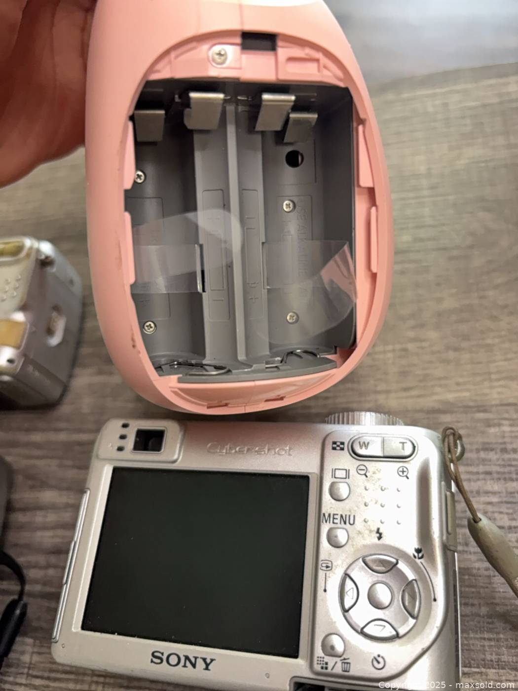 Camera lot Sony Cyber-shot Instax Jazz 5 pcs | Maxsold