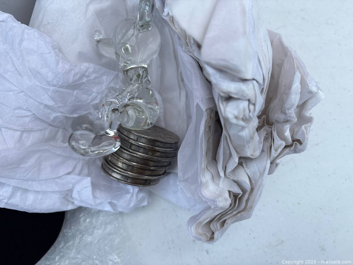 Disney Mickey Mouse crystal figurine | Maxsold