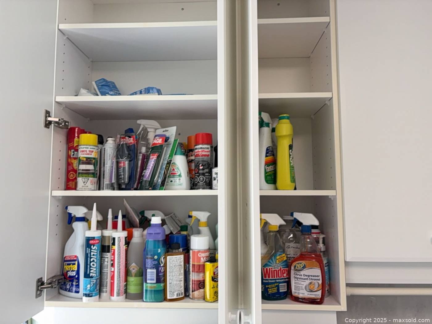 Mixed household cleaning products | Maxsold