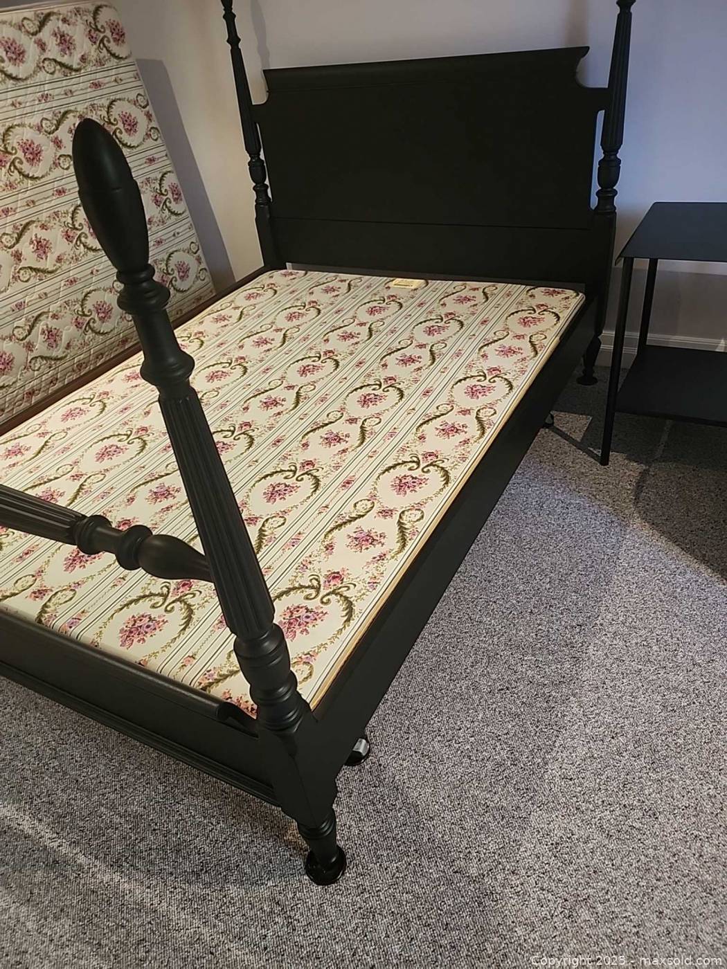 Double four-poster bed, mattress, box spring | Maxsold