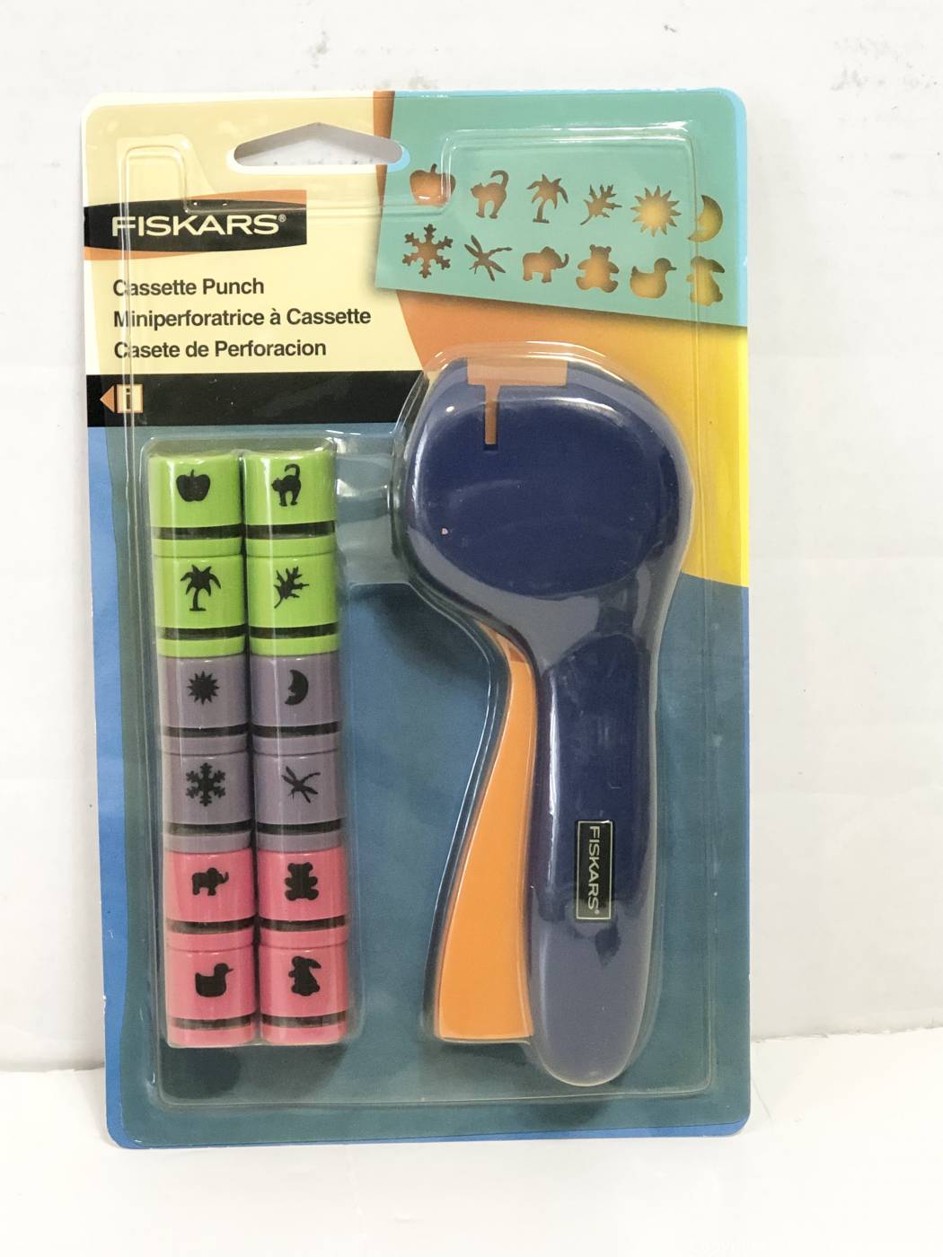 Fiskars Teeny Tiny Cassette Punch Seasons Set | Maxsold