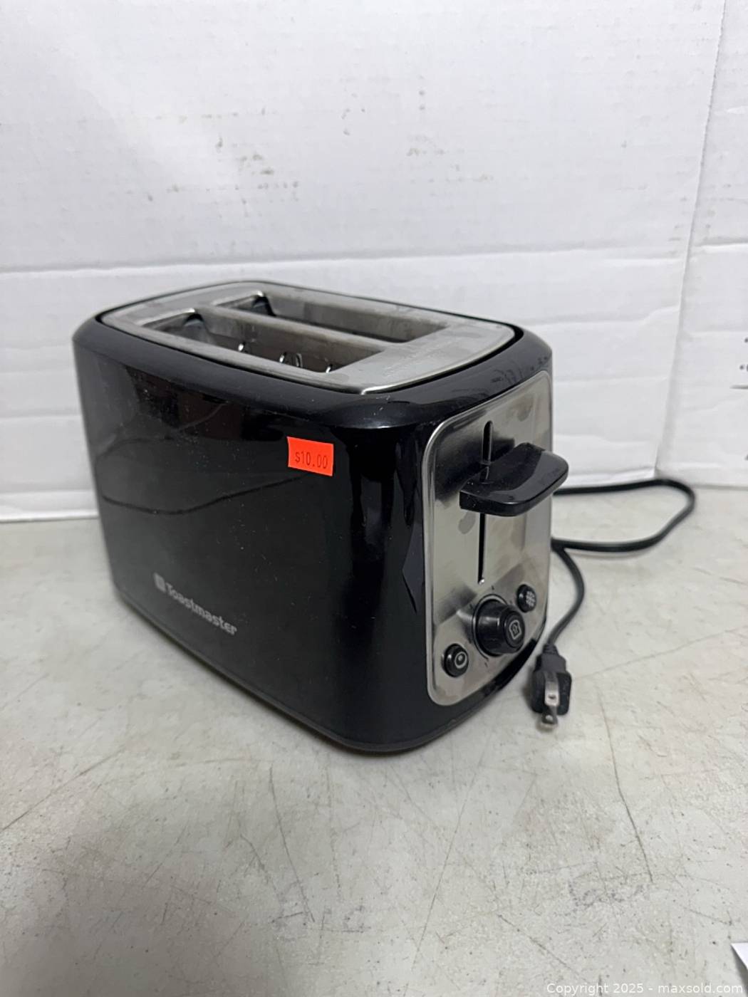 Toastmaster 2-slice pop-up toaster, black/stainless | Maxsold