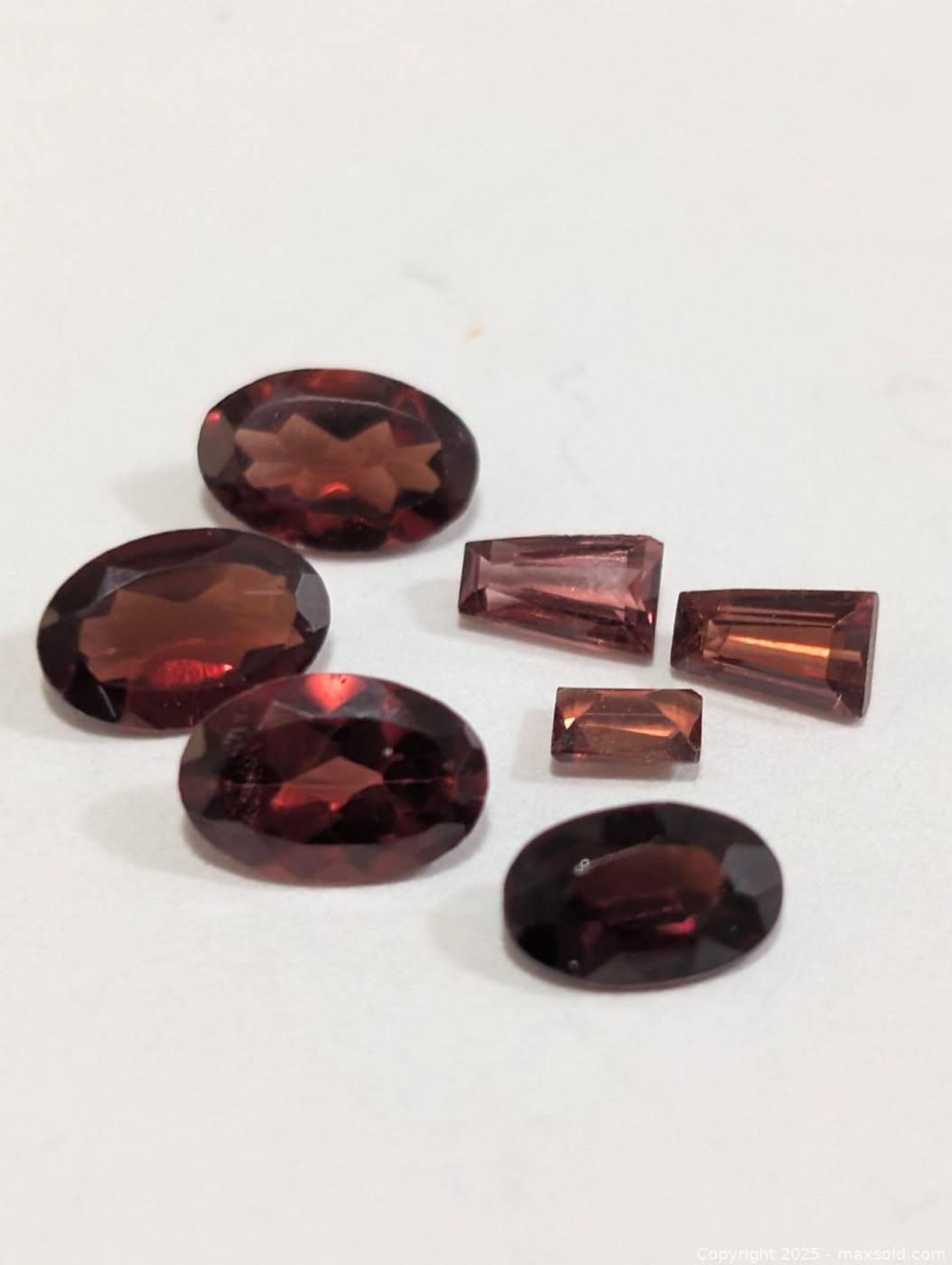 Loose Genuine Garnet Gemstones 2 Carats | Maxsold