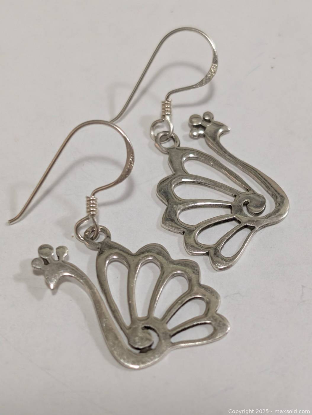 Silver Peacock Motif Drop Earrings 2.49g | Maxsold