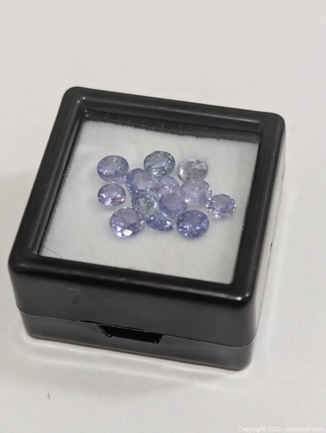 Loose Tanzanite Gemstones 2.5ct Total | Maxsold