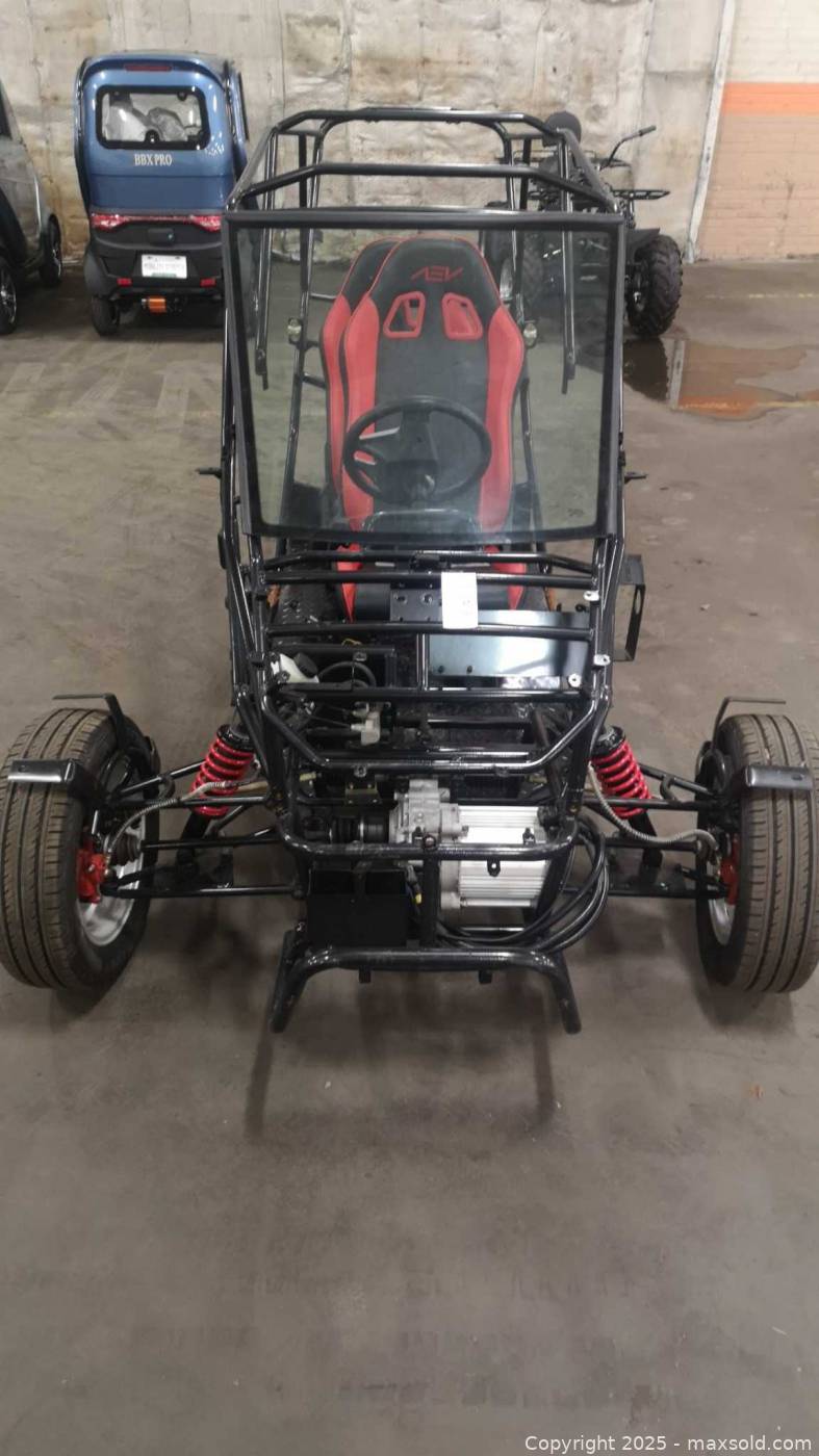 Electric 2-Seat 3-Wheel Buggy Prototype | Maxsold