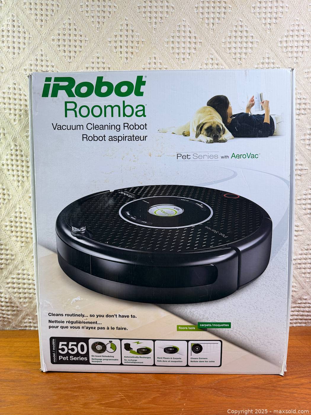 iRobot Roomba 550 Pet Series robot vacuum | Maxsold