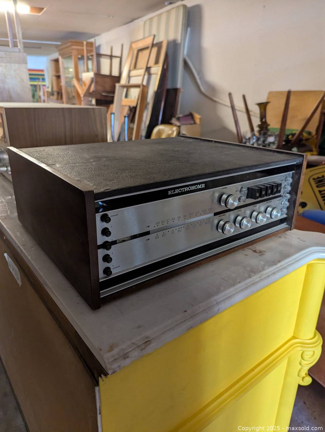 Electrohome stereo receiver | Maxsold