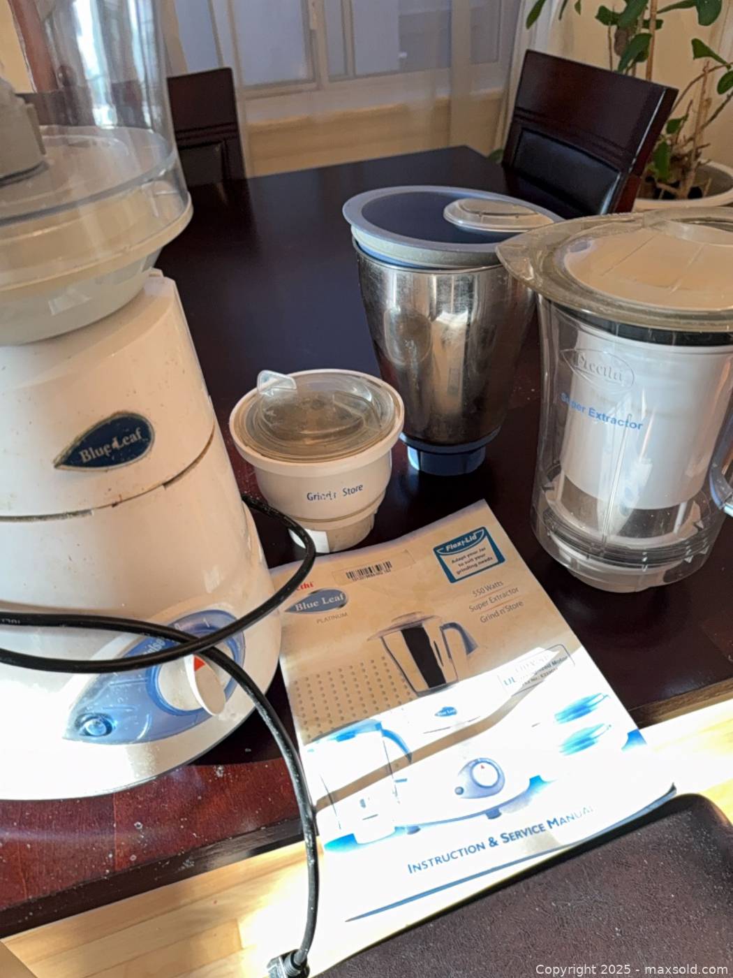 Preethi Blue Leaf Platinum 550W Mixer Grinder with Jars | Maxsold