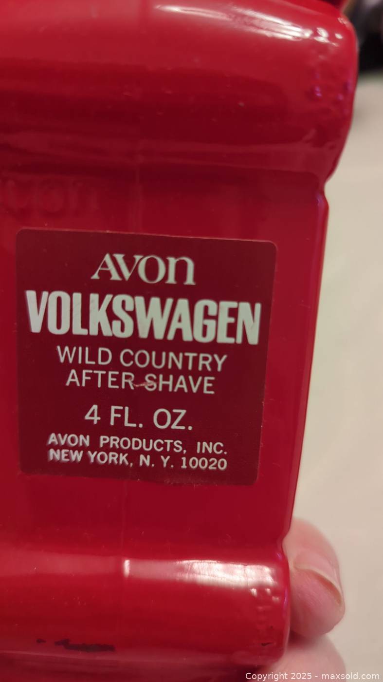 Vintage Avon Volkswagen Beetle after-shave bottles | Maxsold
