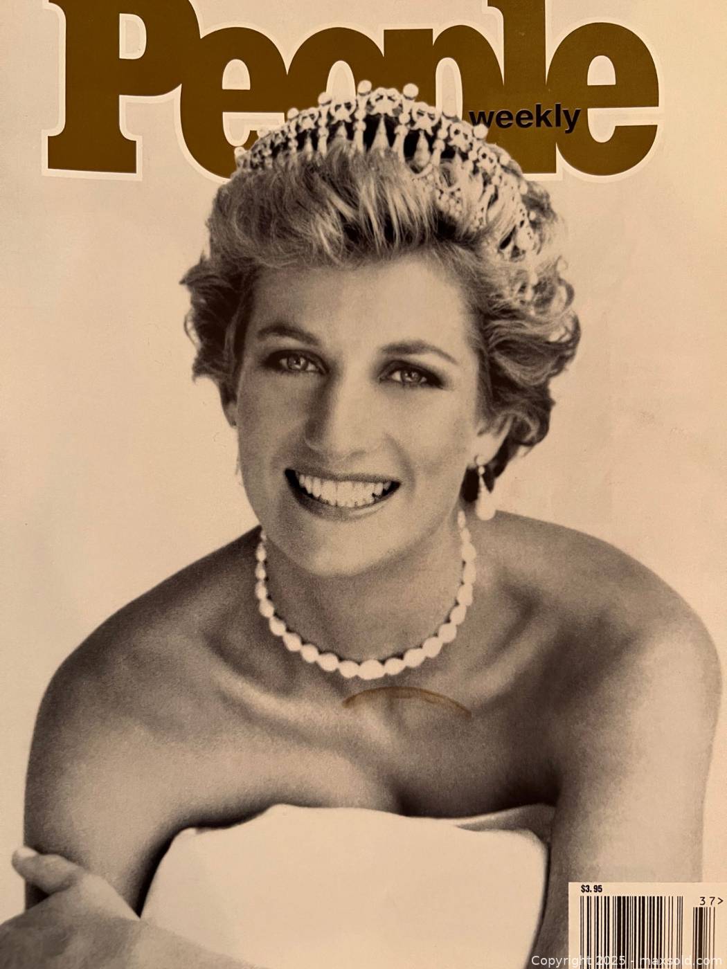 Vintage People magazine commemoratives | Maxsold