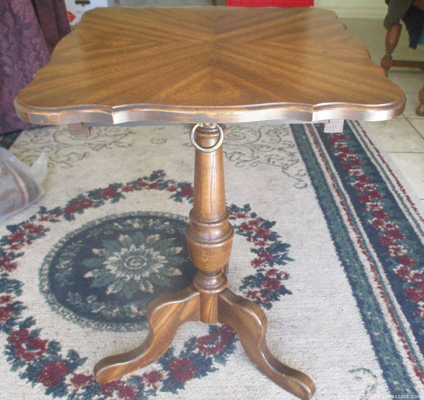 Antique curved pedestal side table | Maxsold