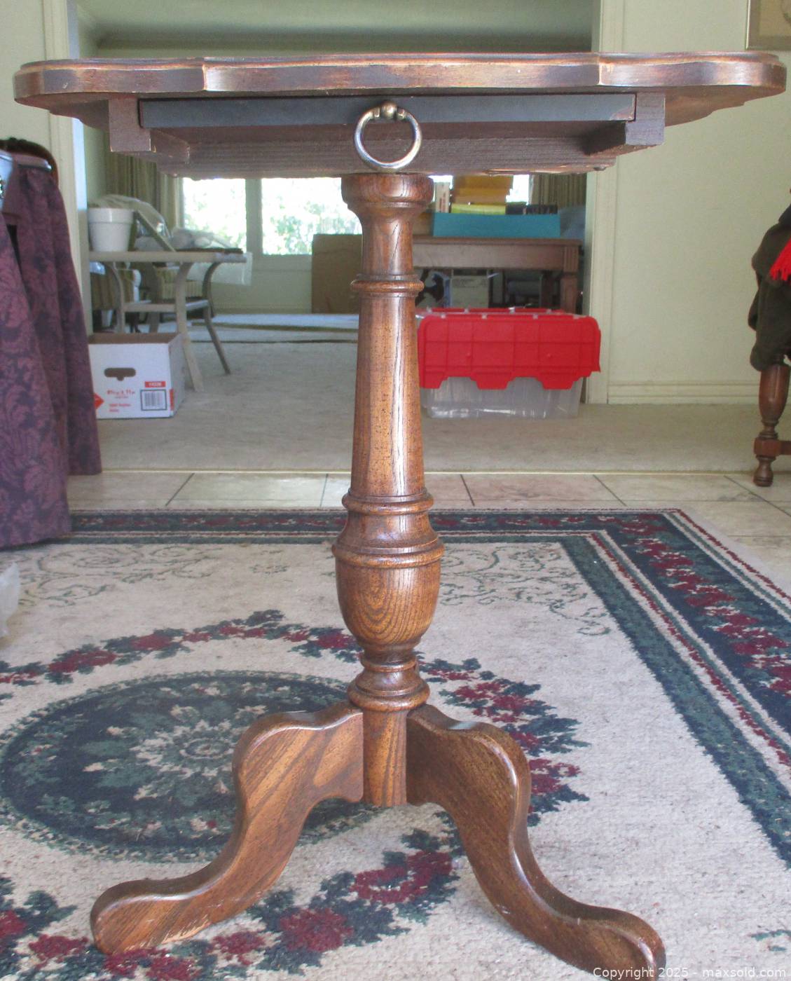 Antique curved pedestal side table | Maxsold
