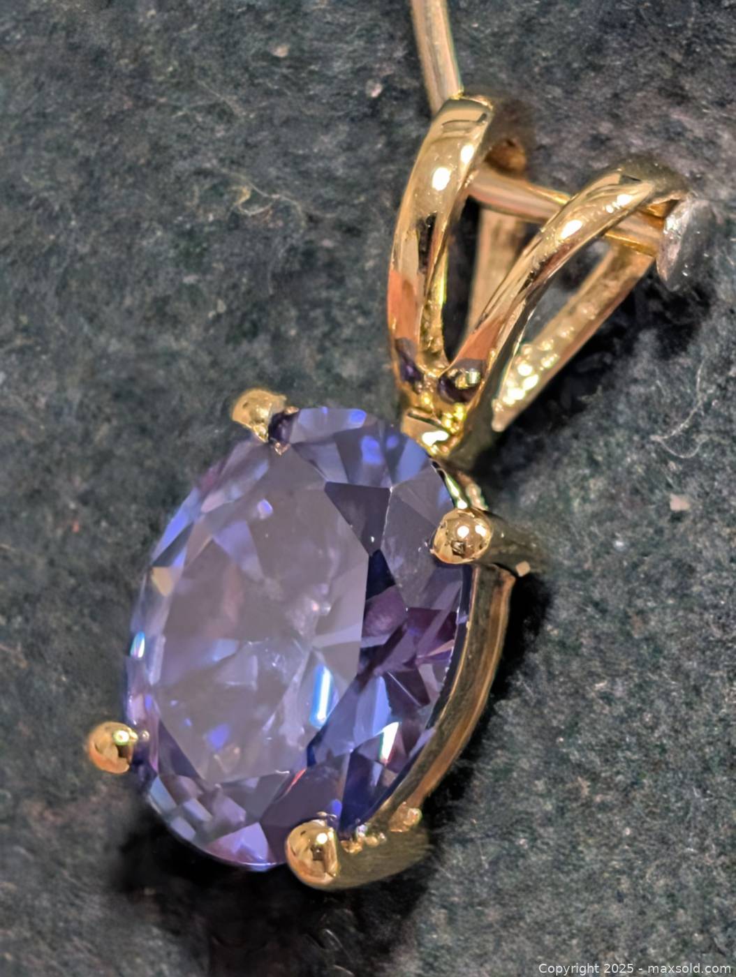 Silver Iolite Pendant | Maxsold