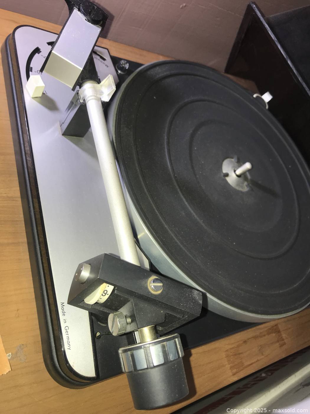 Realistic LAB-420 and Dual 1009 turntables with dust covers and manual ...