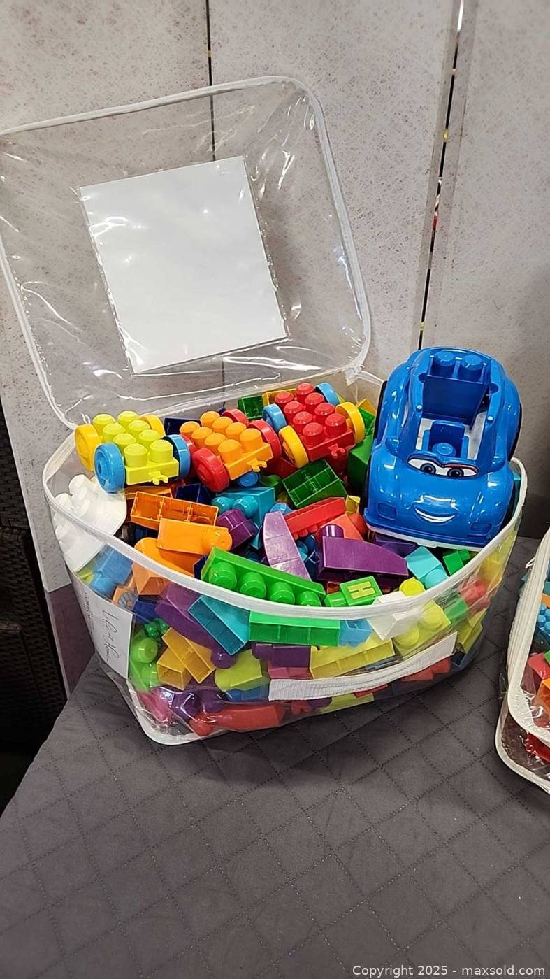 Mega Bloks building block lot in two bags | Maxsold