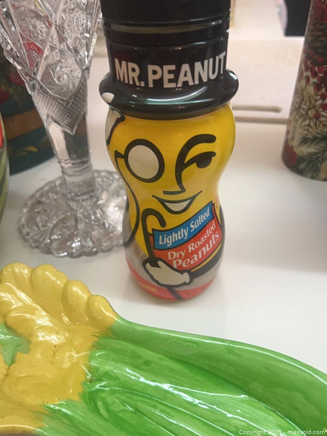 Peanuts Snoopy Bank, Mr. Peanut Jar & Mixed Home Décor | Maxsold