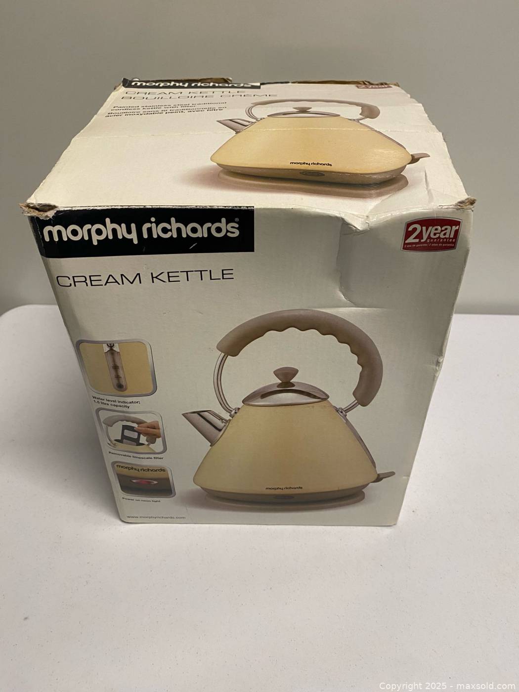 Morphy Richards cream electric kettle | Maxsold