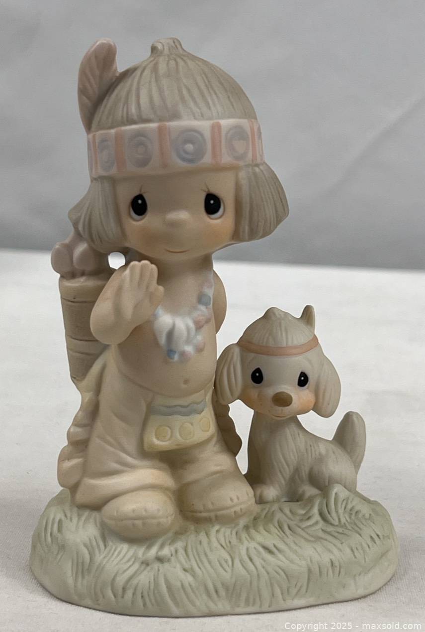 Vintage Precious Moments porcelain figurines | Maxsold