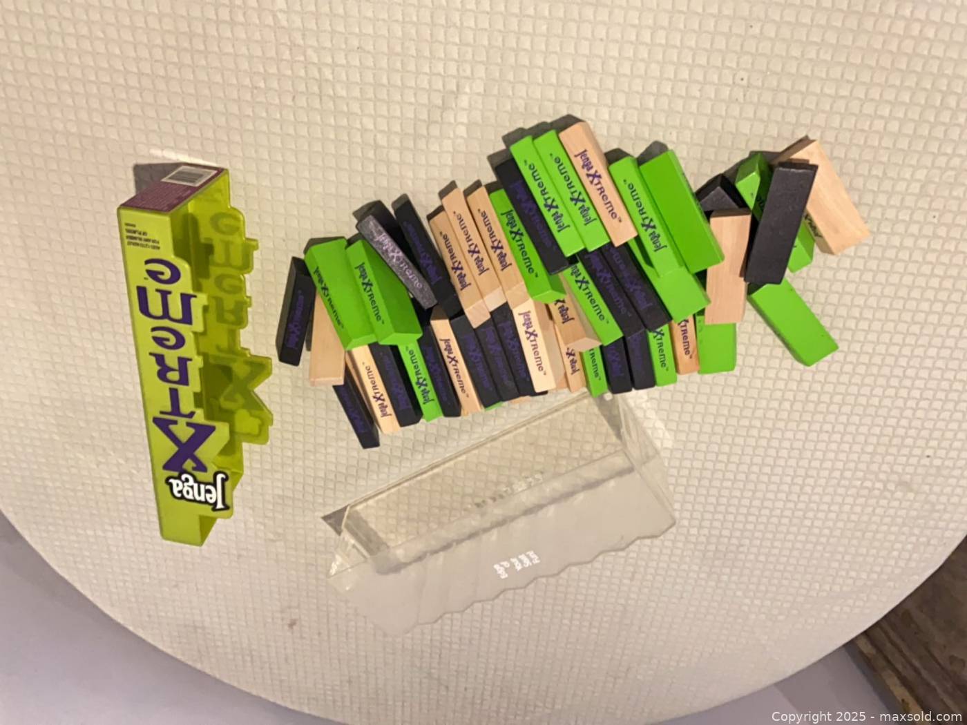 Jenga Xtreme wooden replacement blocks, 54 pieces | Maxsold