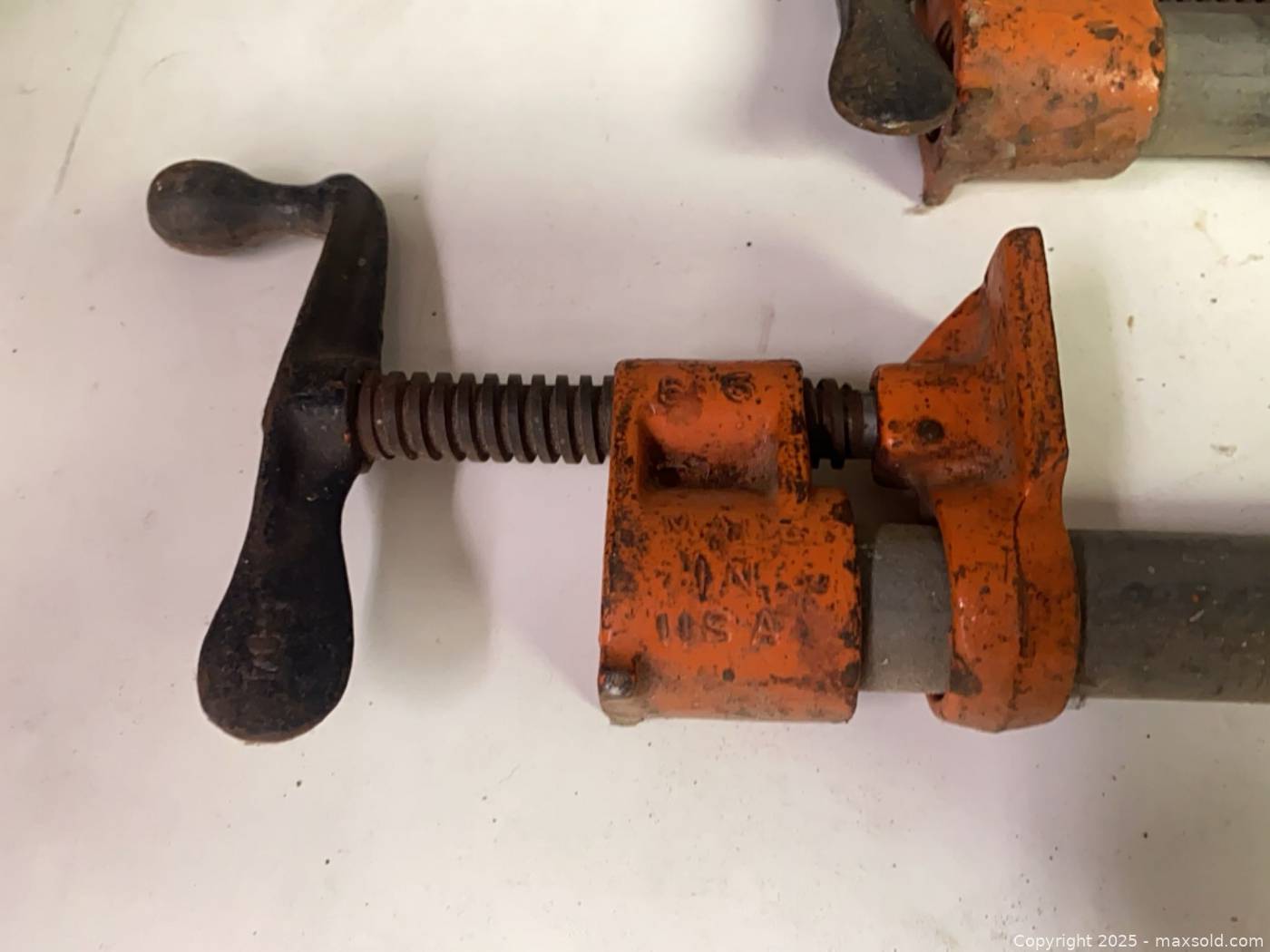4 Pony bar pipe clamps | Maxsold