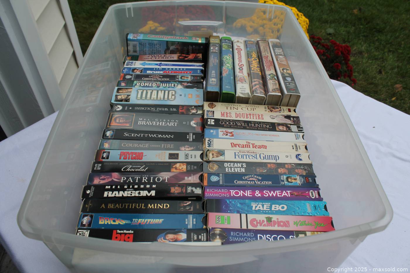 Crate of 37 VHS tapes – movies & fitness | Maxsold