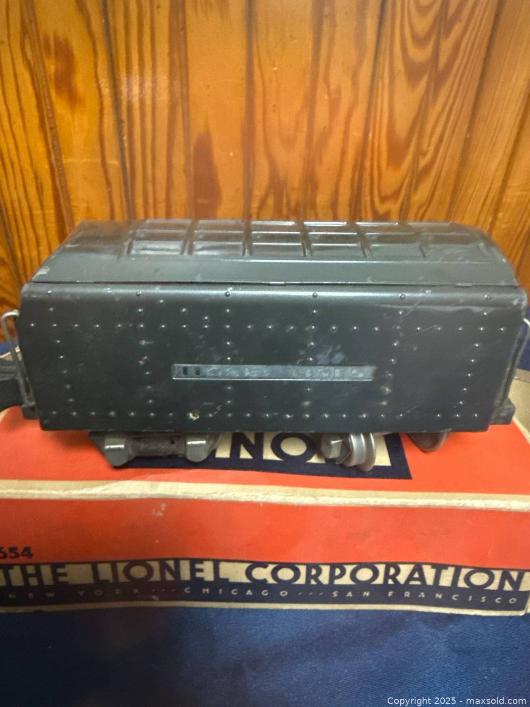 Lionel 265T O Gauge Steam Locomotive Tender with Original 654 Box | Maxsold