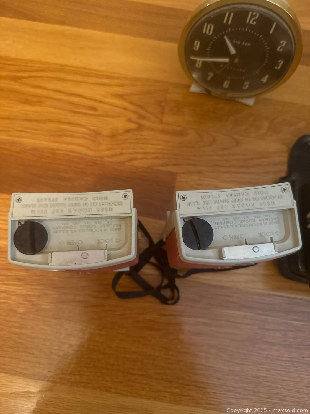 Kodak Flashfun Cameras, Westclox Clock, Transistor Radio | Maxsold