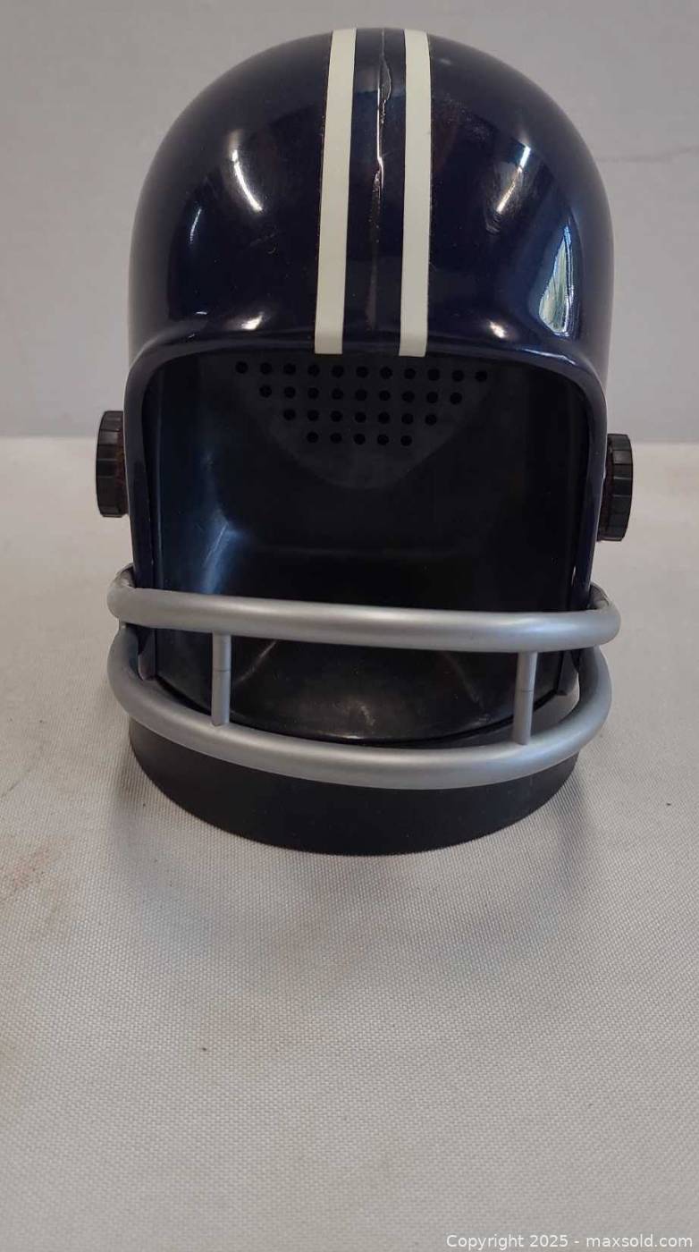 12 Toronto Argonauts helmet AM radios | Maxsold