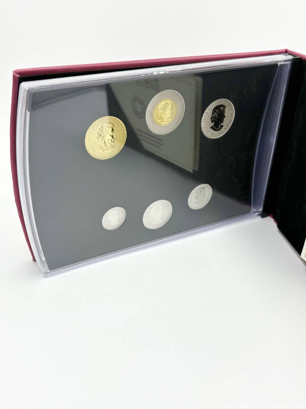 Royal Canadian Mint Specimen Coin Set | Maxsold